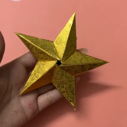How to Make an Origami Christmas Star: A Step-by-Step Tutorial for Beg ...