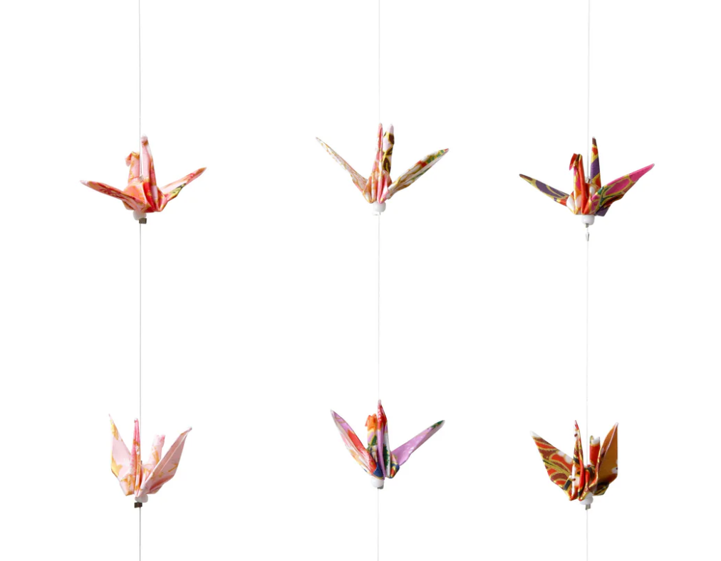 HOW TO STRING ORIGAMI PAPER CRANES – Origamipolly
